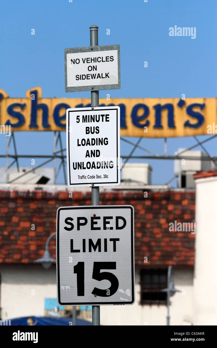 Bus Loading Sign High Resolution Stock Photography and Images - Alamy