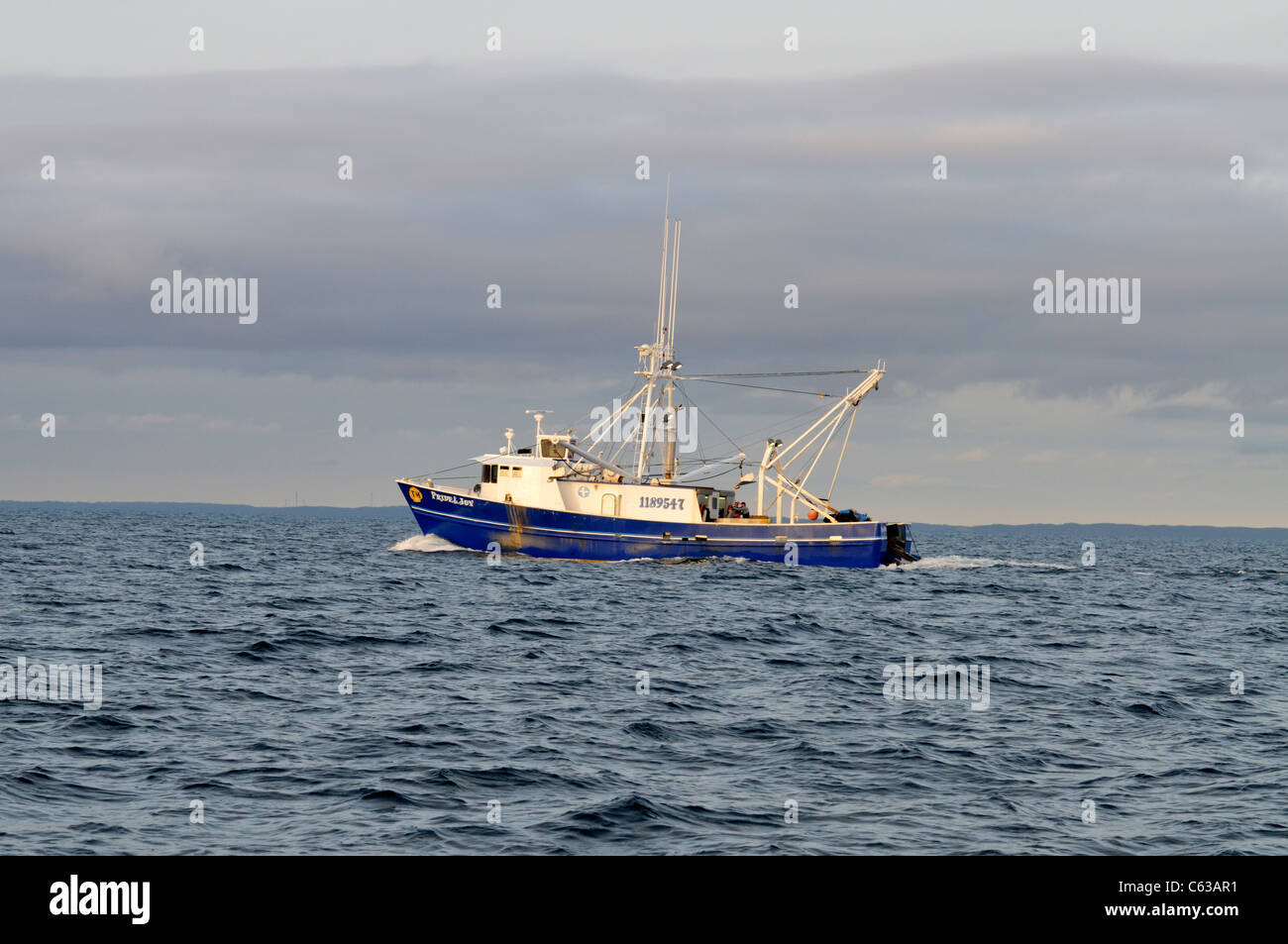 Side view of fishing trawler hi-res stock photography and images - Alamy
