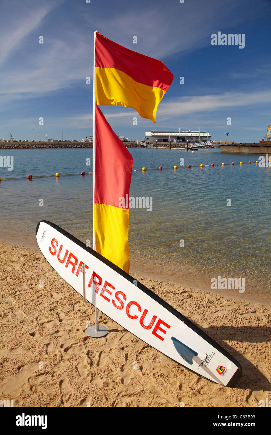 Swimming pool flags hi-res stock photography and images - Alamy