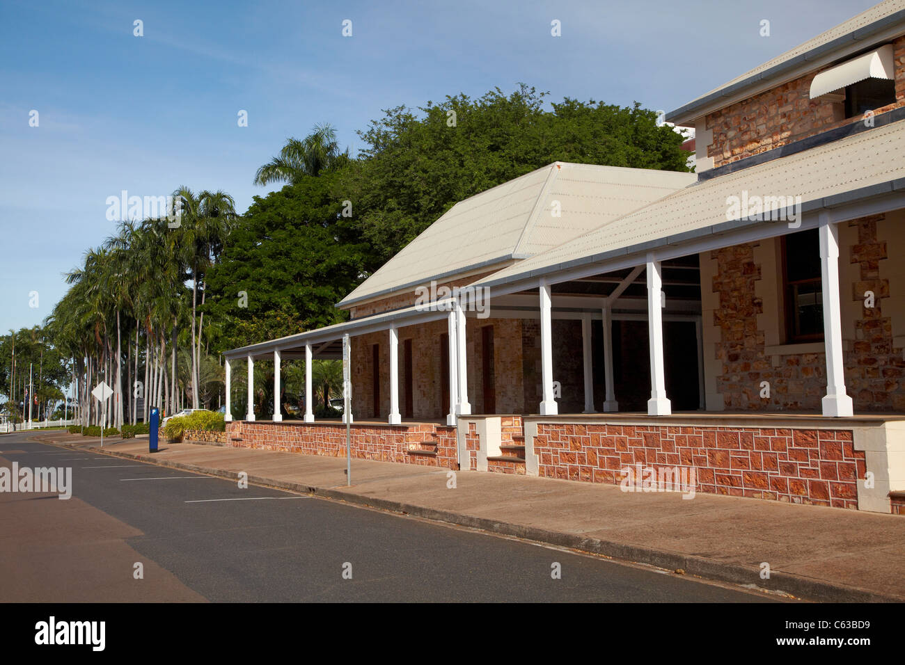 Old Courthouse and Police Station (1884), Darwin, Northern Territory ...
