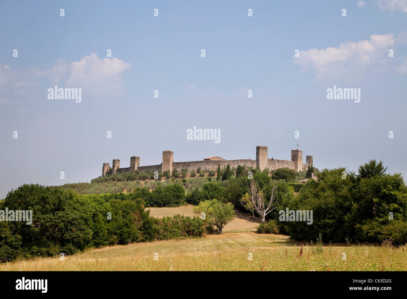 The walled medieval town of Monteriggioni, Siena, Tuscany, Italy ...