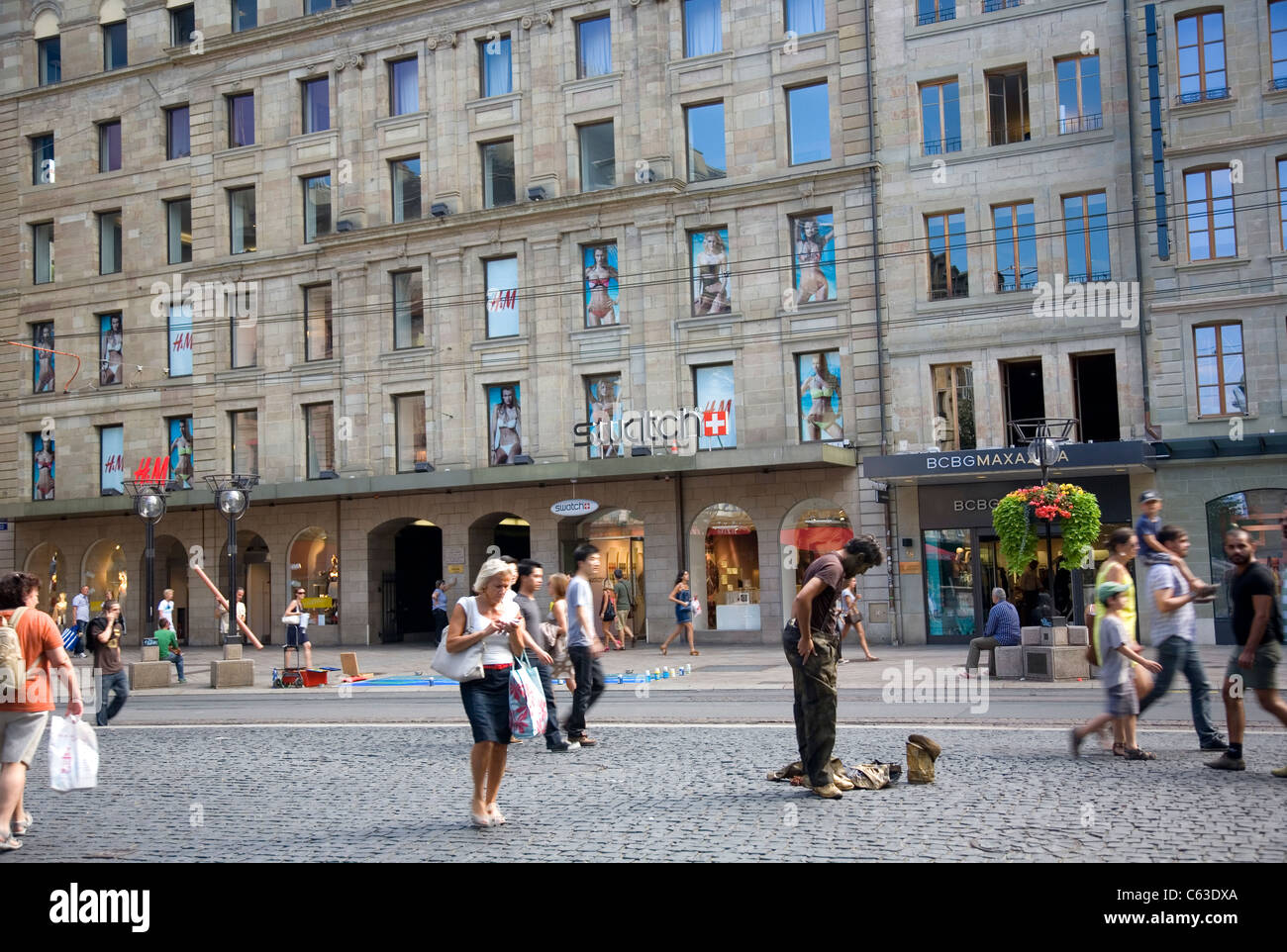 Everyday geneva hi-res stock photography and images - Alamy