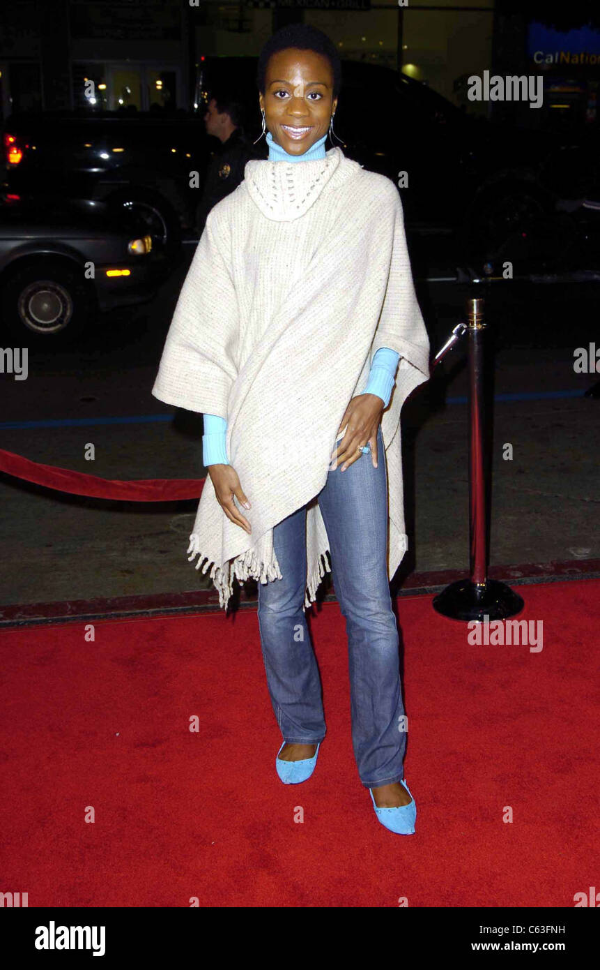 Sharron Warren at the premiere of IN GOOD COMPANY at Grauman's Chinese ...