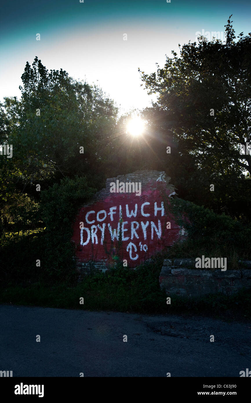 Welsh Language Graffiti Stock Photos & Welsh Language Graffiti Stock ...