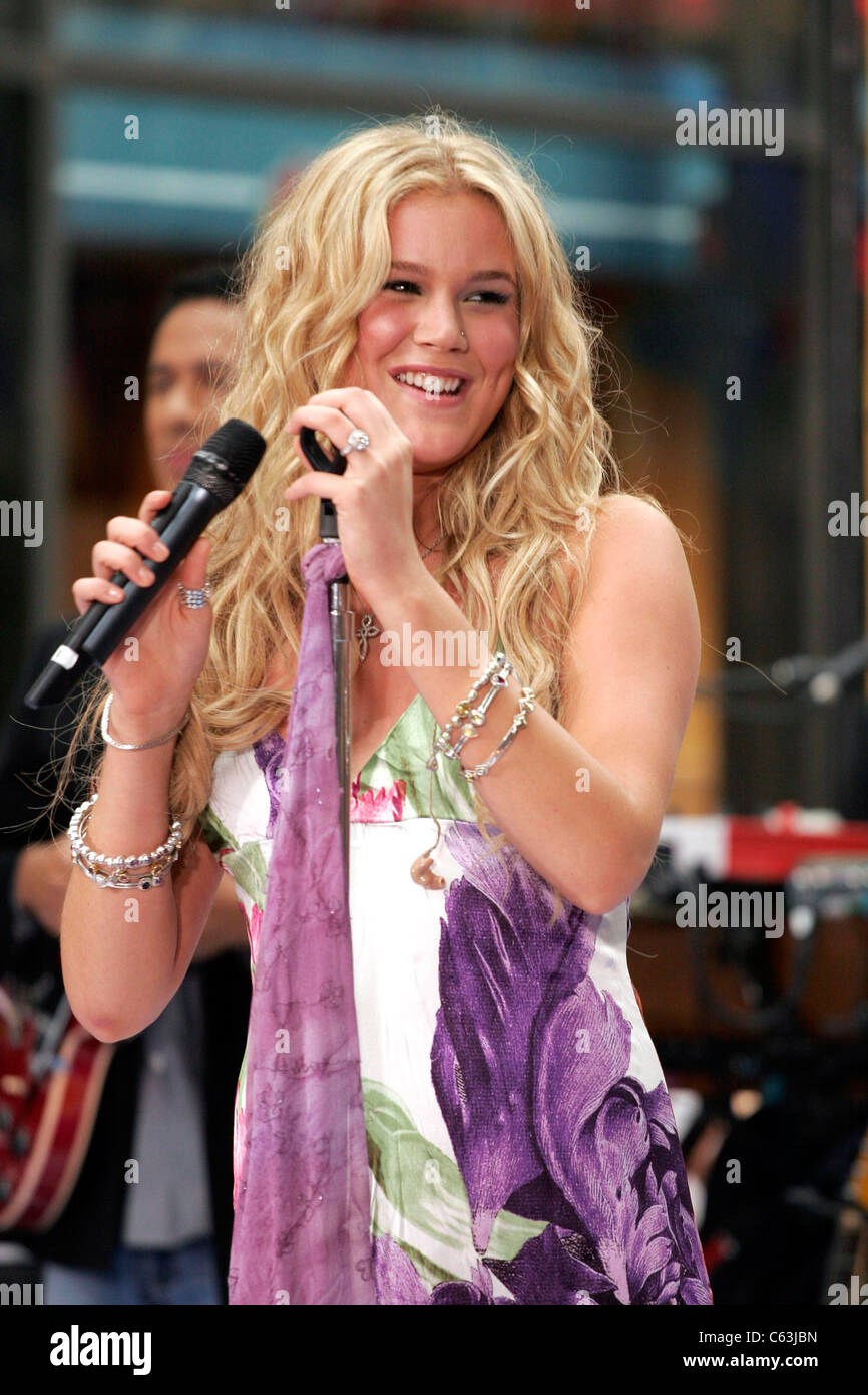 Joss Stone on stage for NBC Today Show Concert Series with JOSS STONE ...