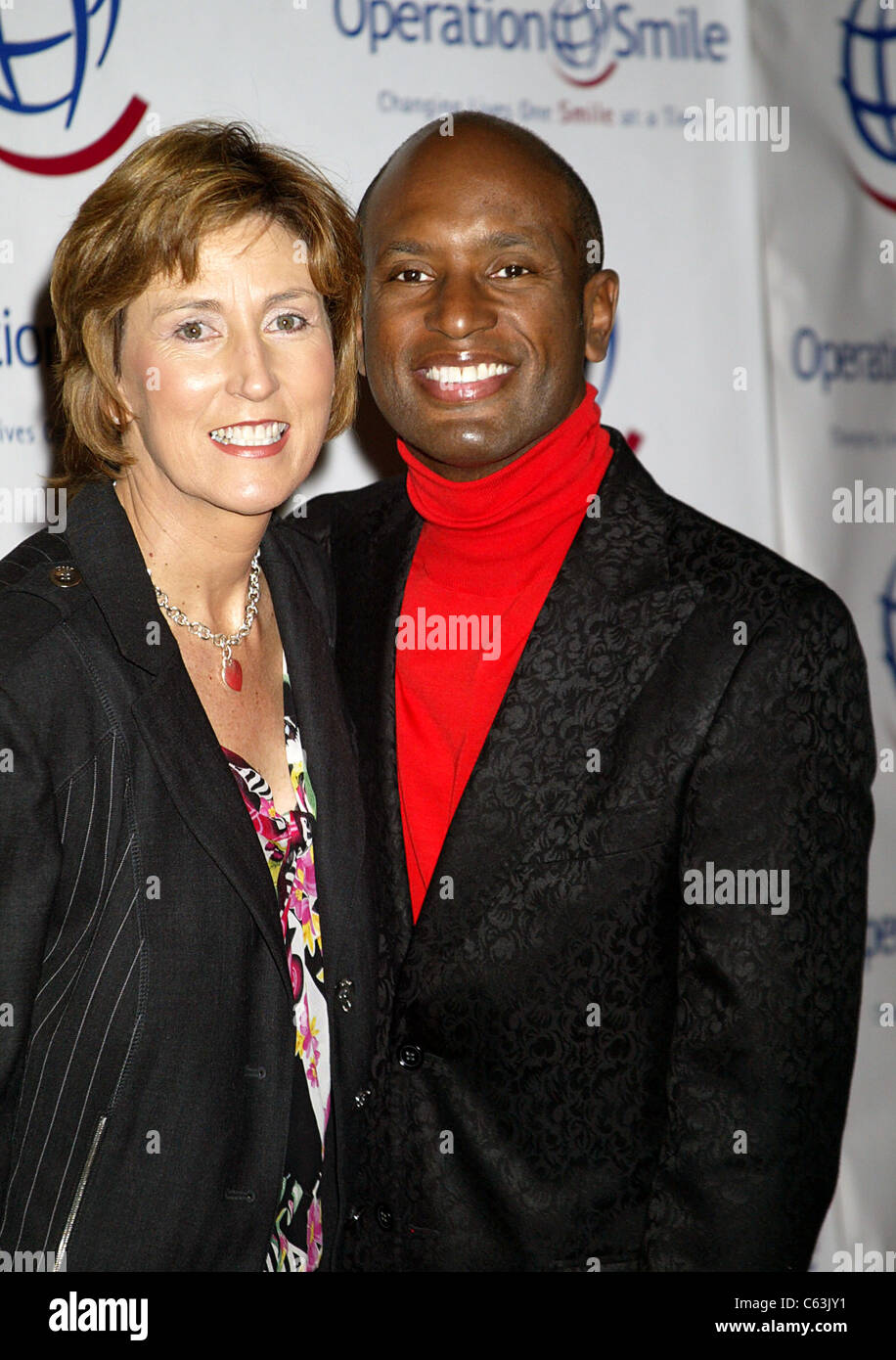 Anthony Everett Wife