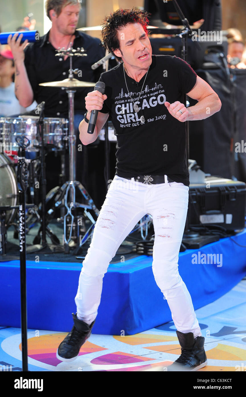 Patrick Monahan on stage for NBC Today Show Concert with TRAIN ...