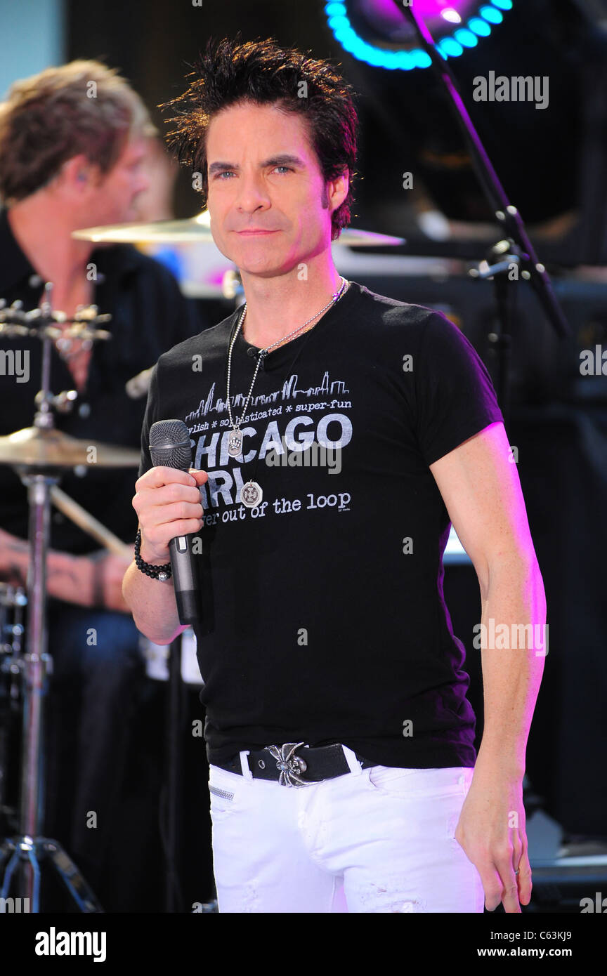 Patrick Monahan on stage for NBC Today Show Concert with TRAIN ...