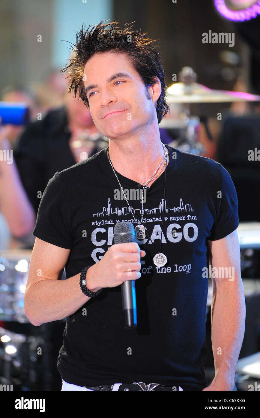 Patrick Monahan on stage for NBC Today Show Concert with TRAIN ...