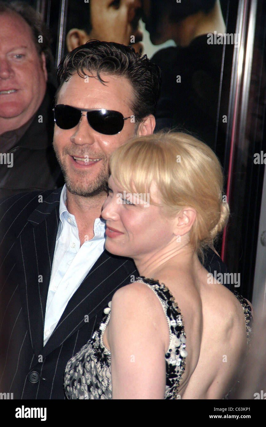 Russell crowe renee zellweger arrivals hi-res stock photography and ...