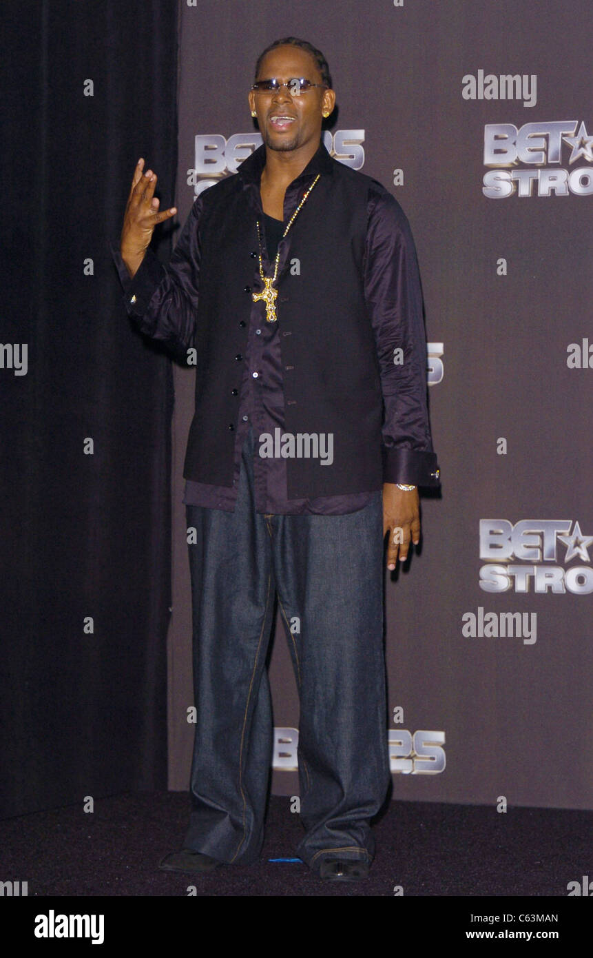 R. Kelly in the press room for BET Silver Anniversary Celebration, The ...
