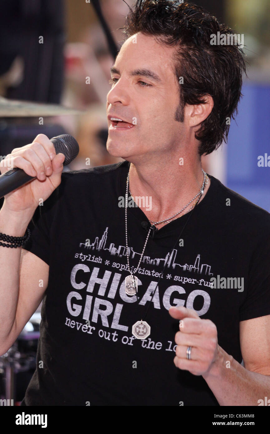 Patrick Monahan on stage for NBC Today Show Concert with TRAIN ...