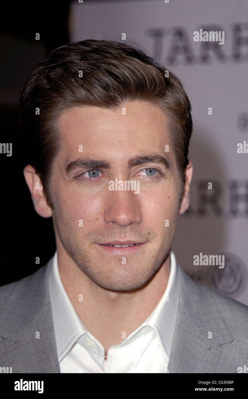 Jarhead 2005 jake gyllenhaal hi-res stock photography and images - Alamy