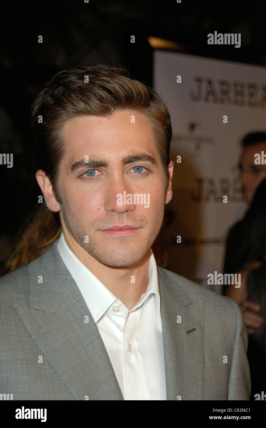Jake Gyllenhaal at arrivals for JARHEAD Premiere, The Arclight ...