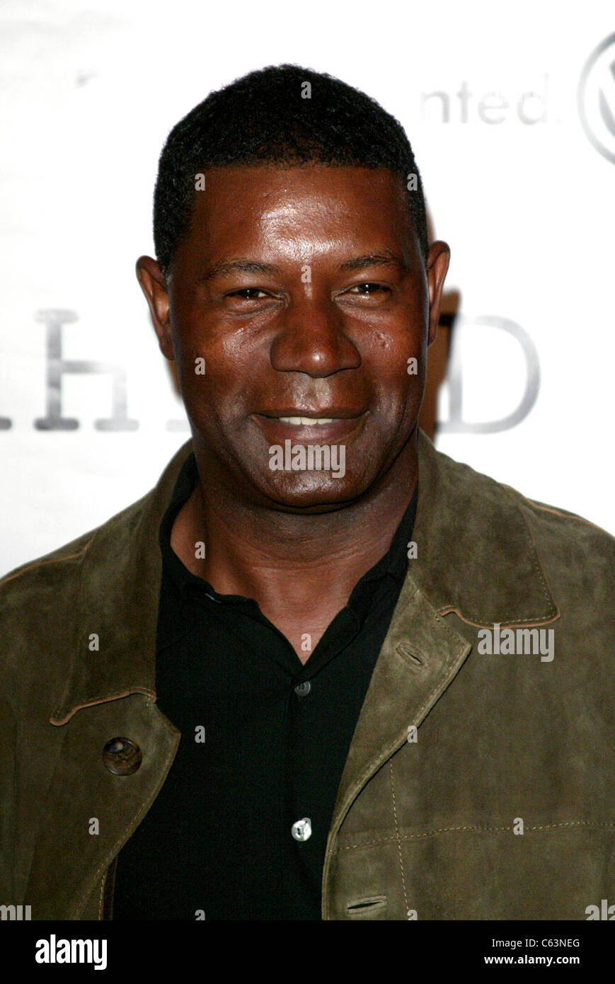 Dennis haysbert arrivals jarhead premiere hi-res stock photography and ...