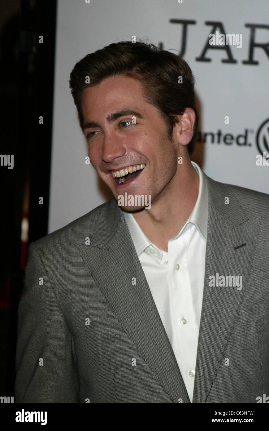 Jake Gyllenhaal at arrivals for JARHEAD Premiere, The Arclight ...