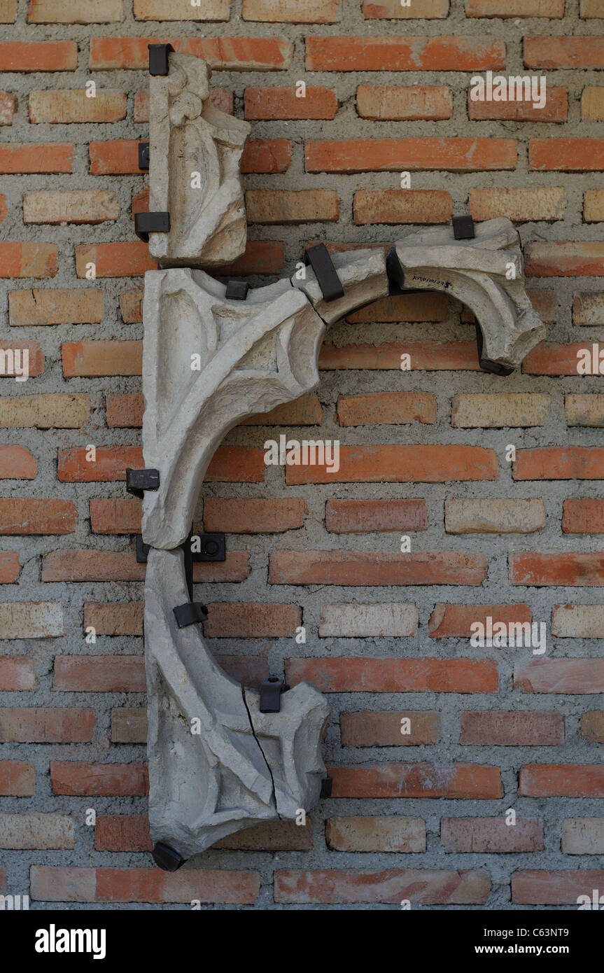 Artefacts and art windows hi-res stock photography and images - Alamy