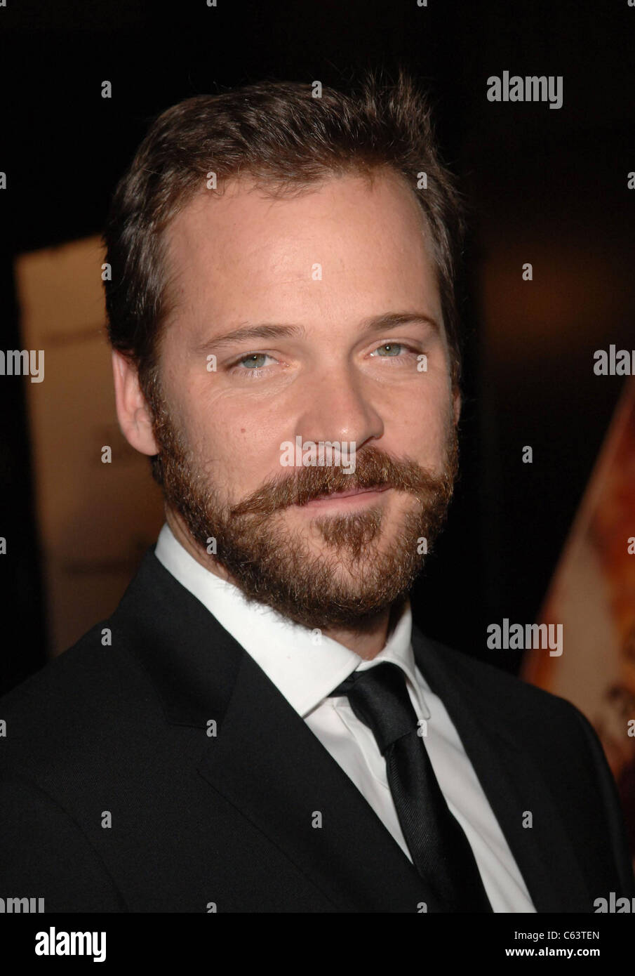 Peter Sarsgaard at arrivals for JARHEAD Premiere by Universal Pictures ...