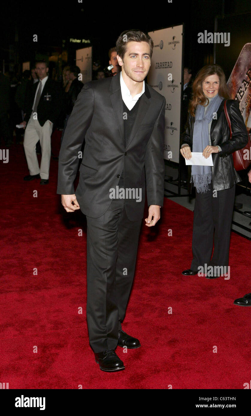 Jake Gyllenhaal at arrivals for JARHEAD Premiere by Universal Pictures ...