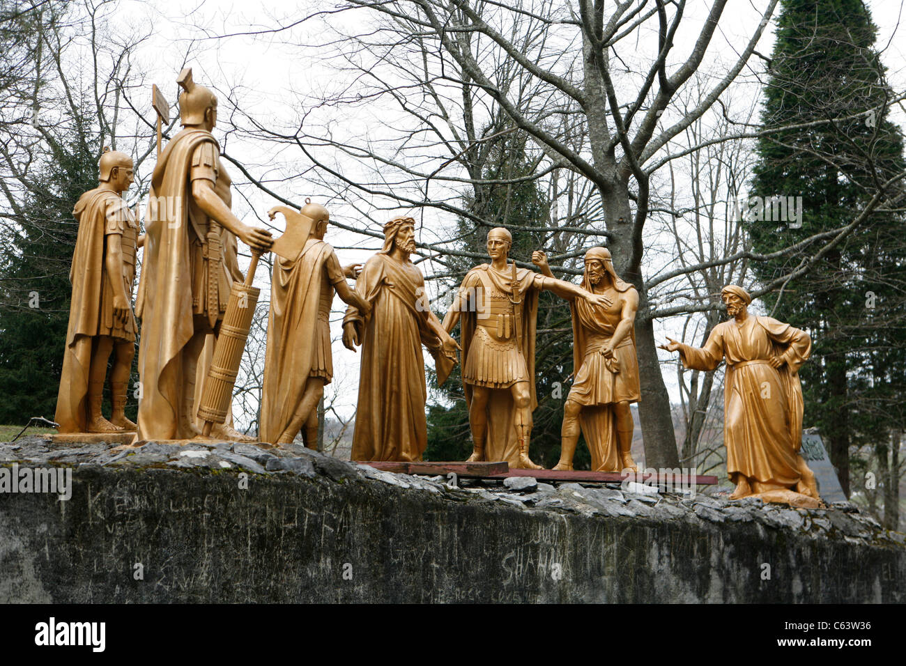 Lourdes in winter: Jesus Christ with the cross, Roman soldiers ...