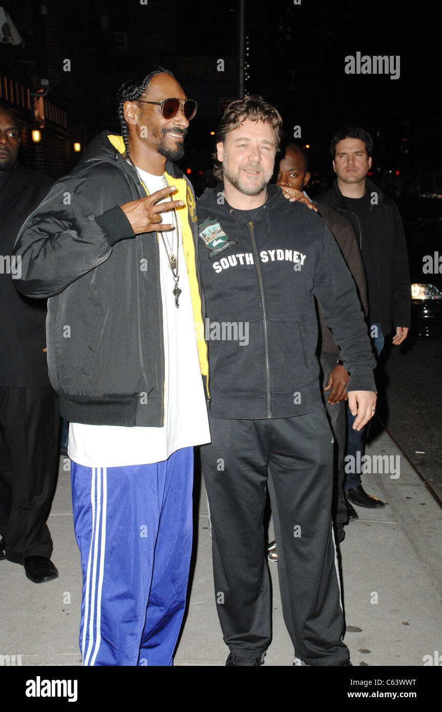 Snoop dogg and russell crowe hi-res stock photography and images - Alamy
