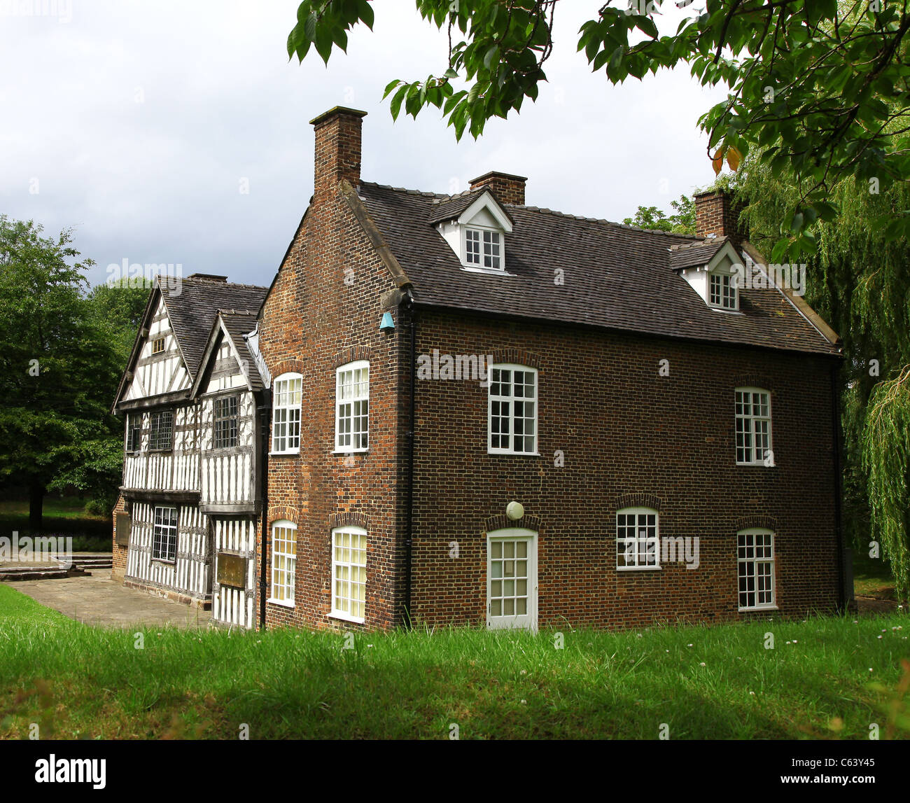 Smallthorne hi-res stock photography and images - Alamy