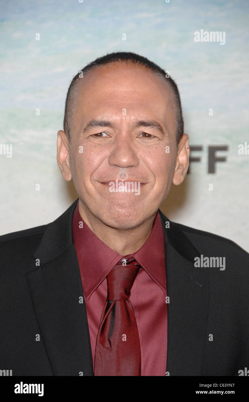 Gilbert gottfried hi-res stock photography and images - Alamy