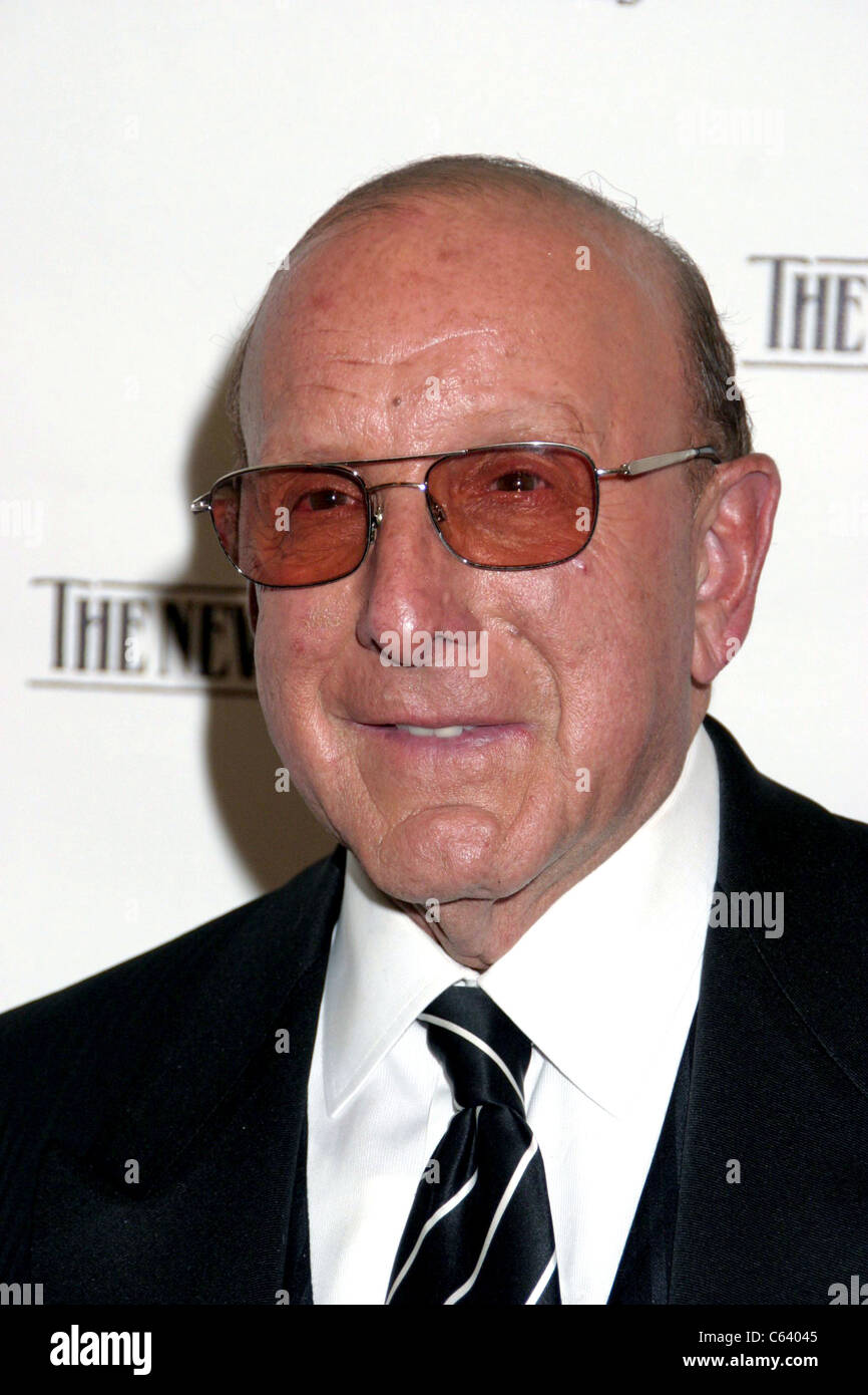 Clive Davis at arrivals for New York Pops 2x2 22nd Birthday Gala ...