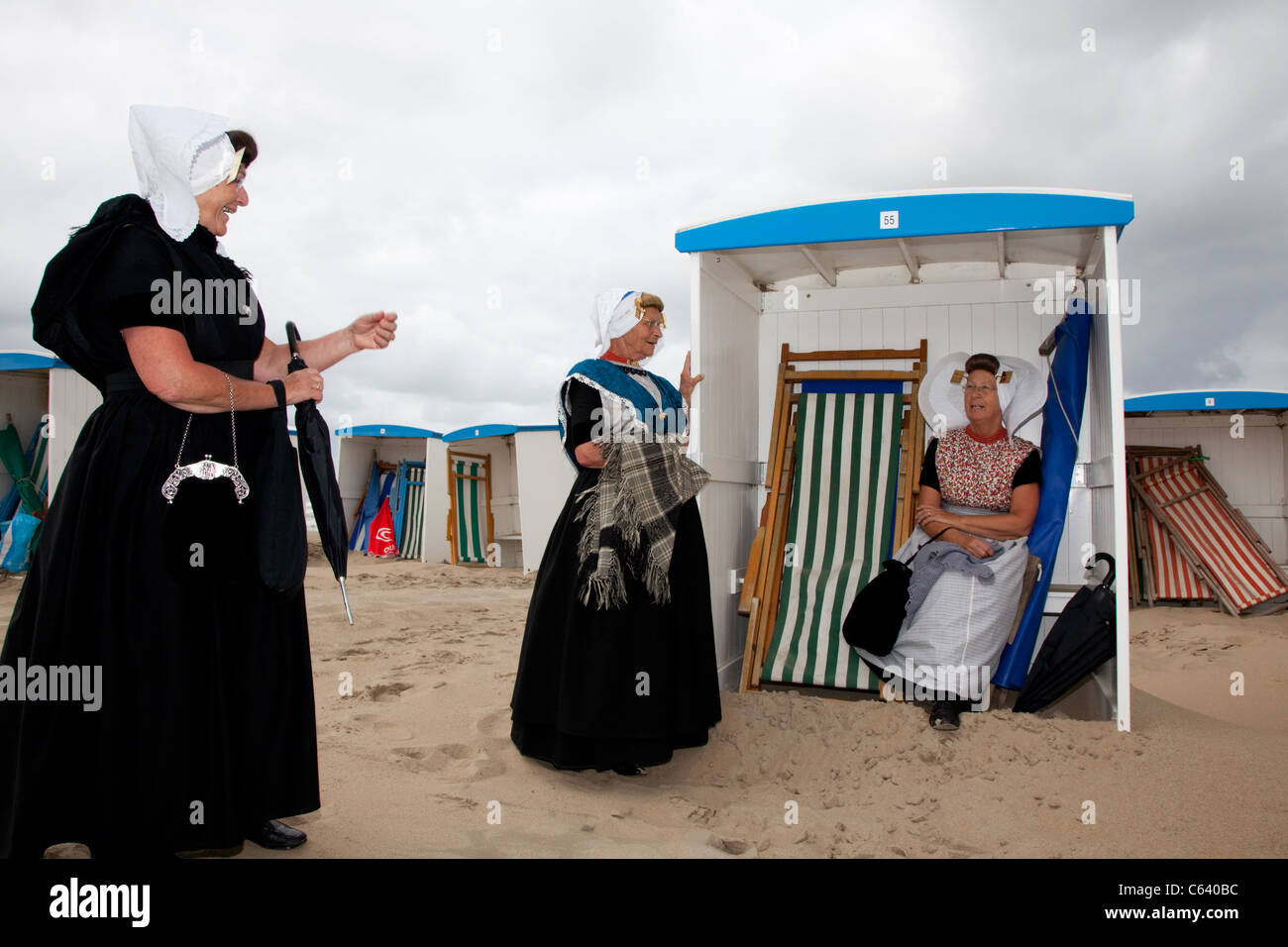Dutch Women Stock Photos & Dutch Women Stock Images - Alamy
