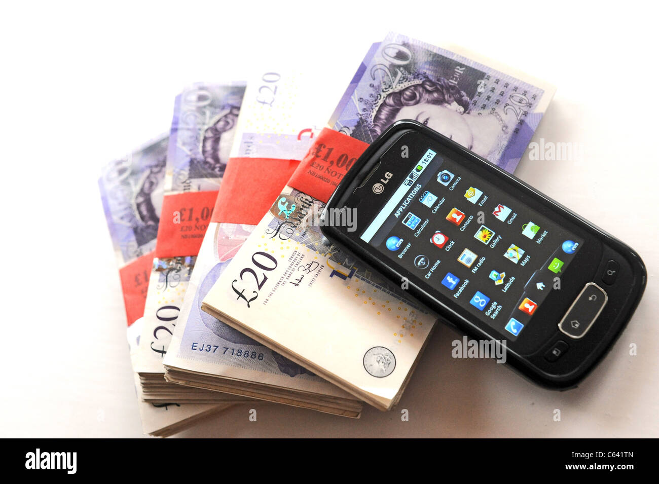 Smart money mobile banking hi-res stock photography and images - Alamy