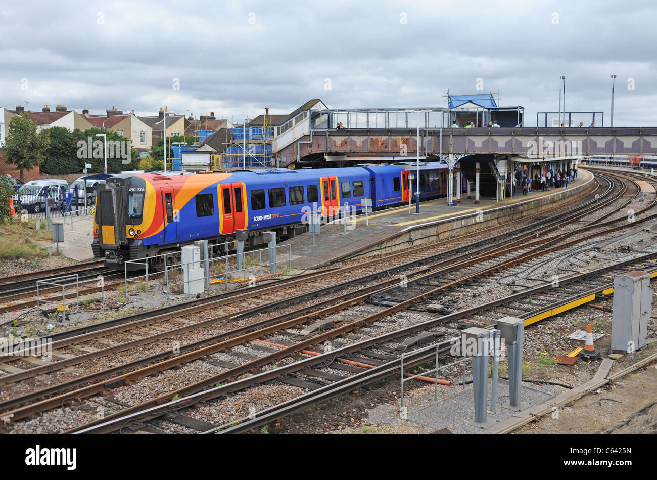 Hampshire train stations High Resolution Stock Photography and Images ...