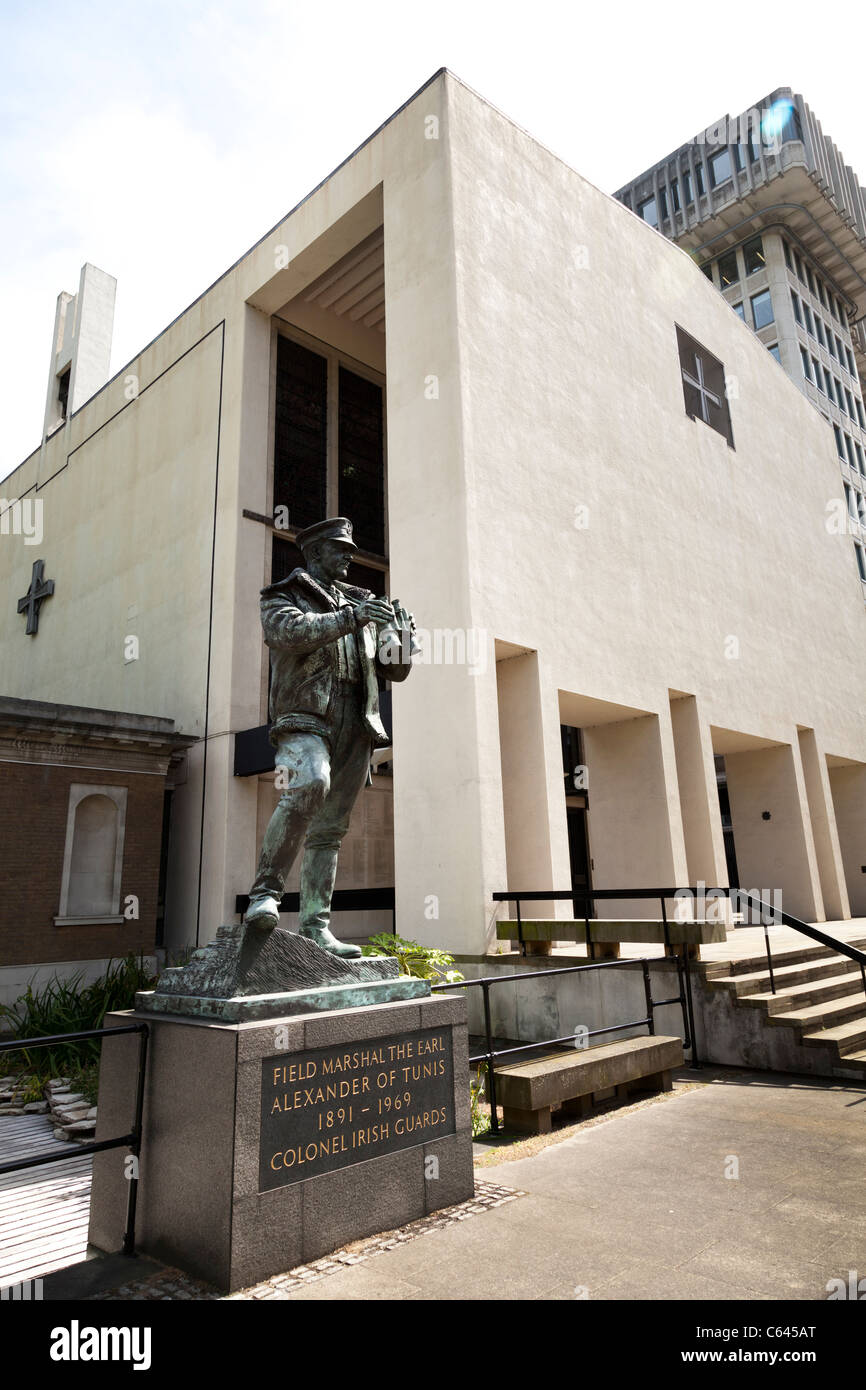 Statue of Field Marshal The Earl Alexander of Tunis by the Guards ...