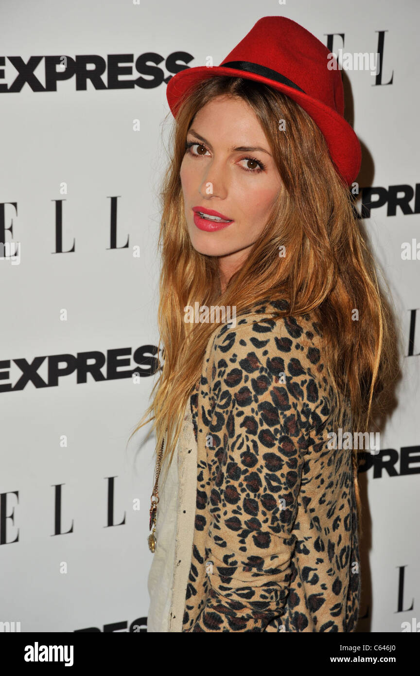 Dawn Olivieri at arrivals for ELLE and Express 25 at 25 Event ...