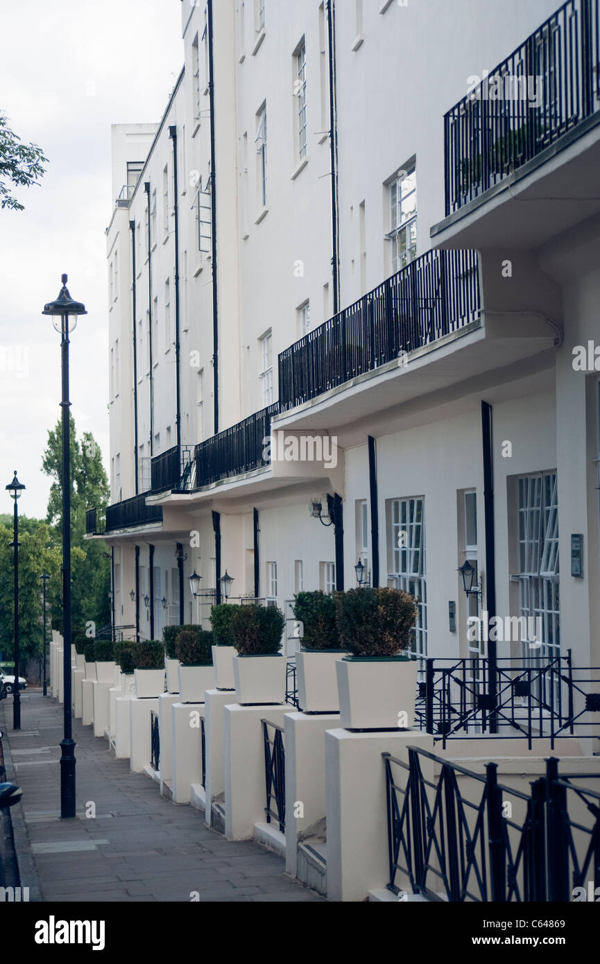 Freehold terrace house hi-res stock photography and images - Alamy