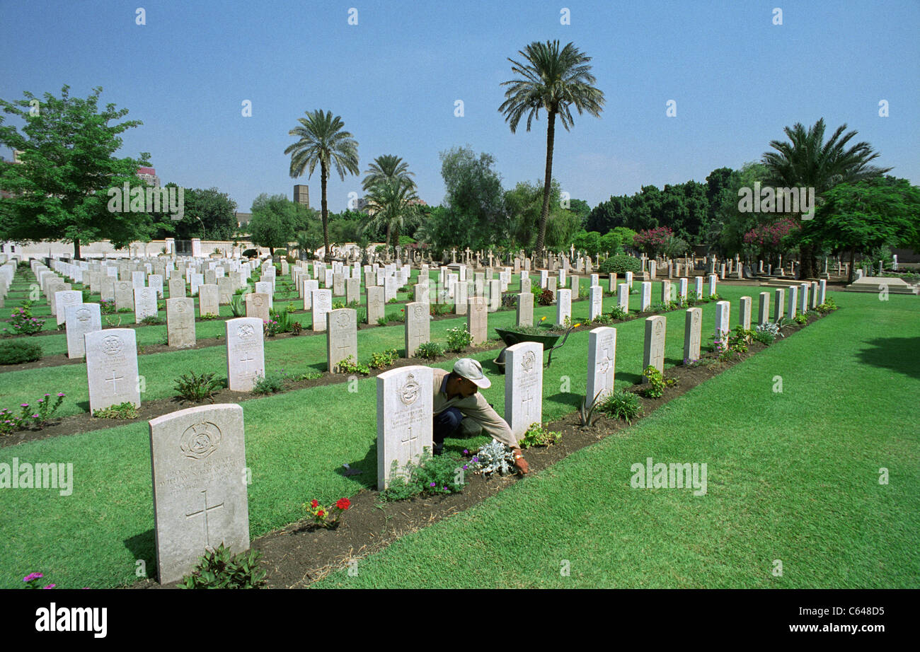 Cairo war memorial cemetery hi-res stock photography and images - Alamy