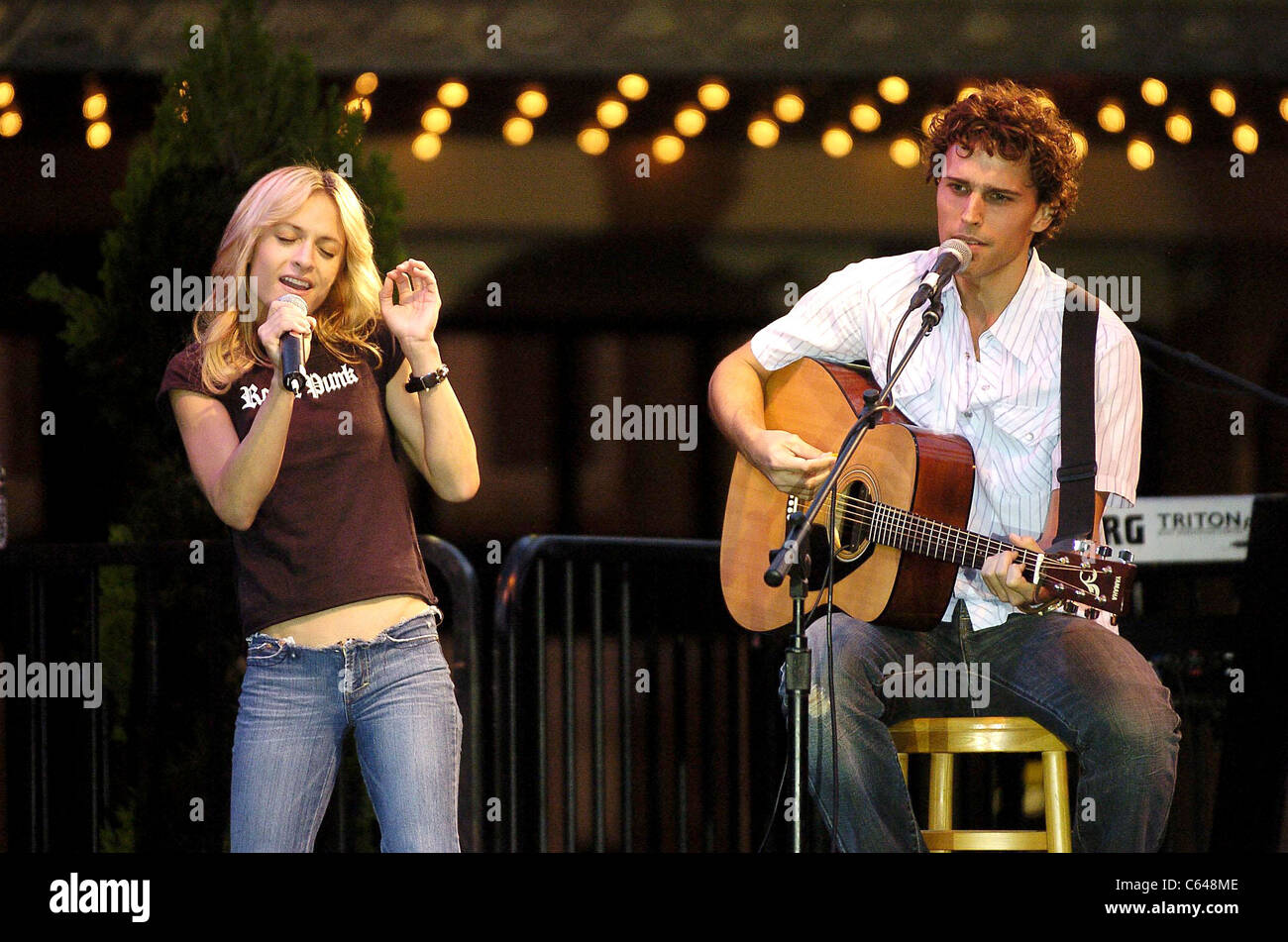Concert series hi-res stock photography and images - Alamy