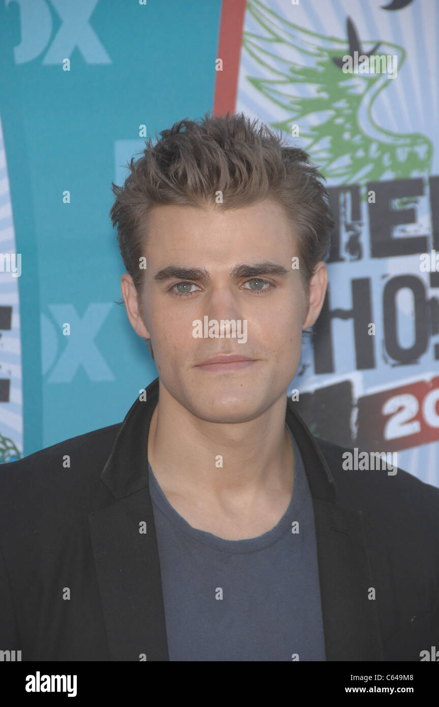 Paul wesley teen choice awards 2010 hi-res stock photography and images ...