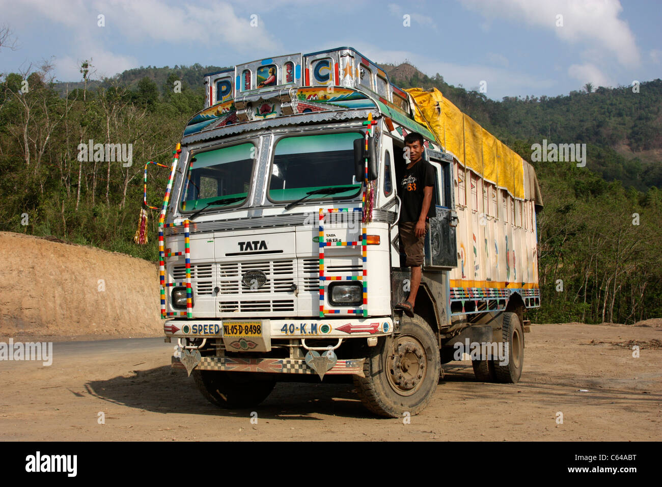 India goods truck hi-res stock photography and images - Alamy