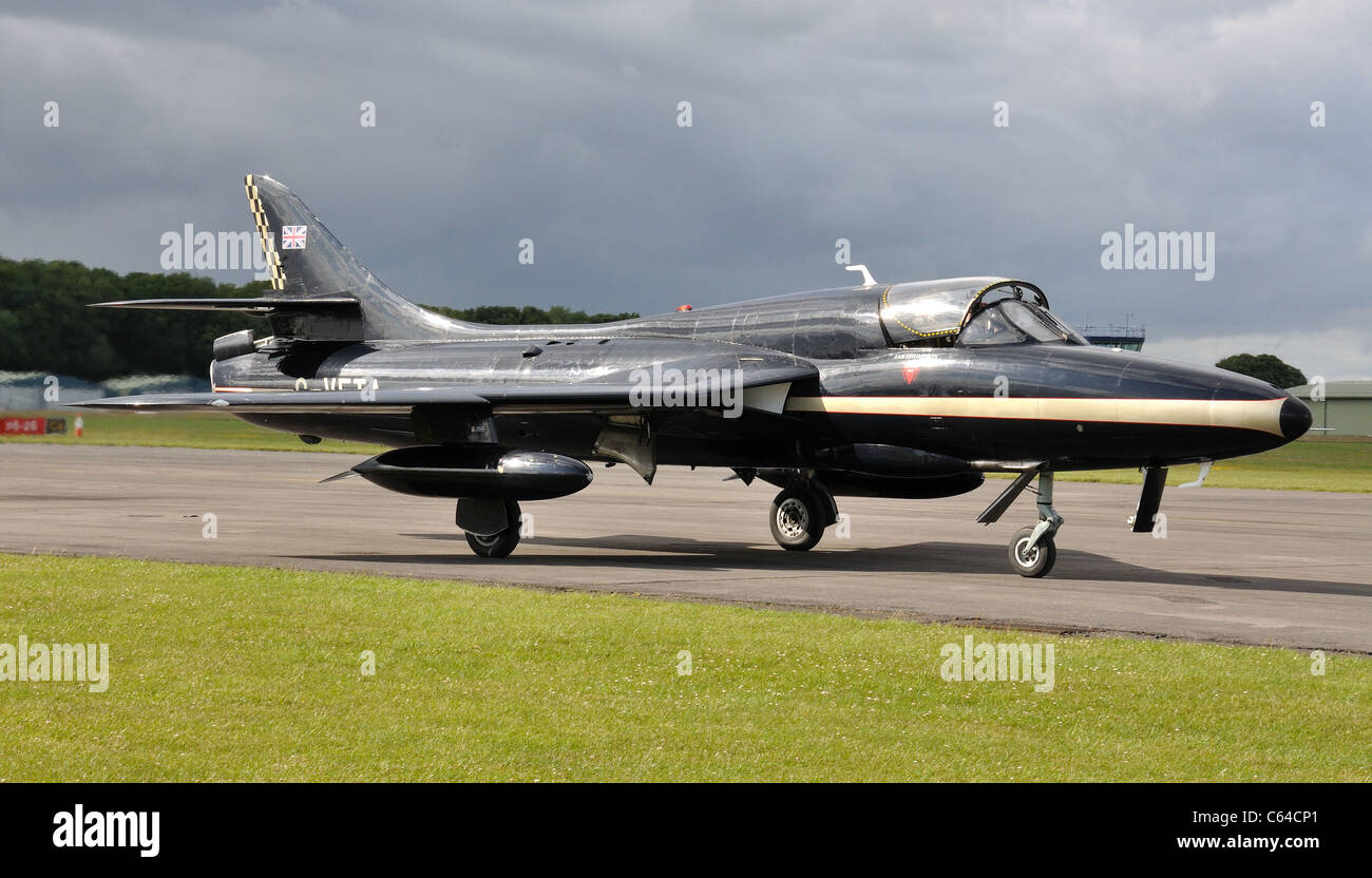 Hawker Hunter T7 G-VETA (XL600 Stock Photo - Alamy