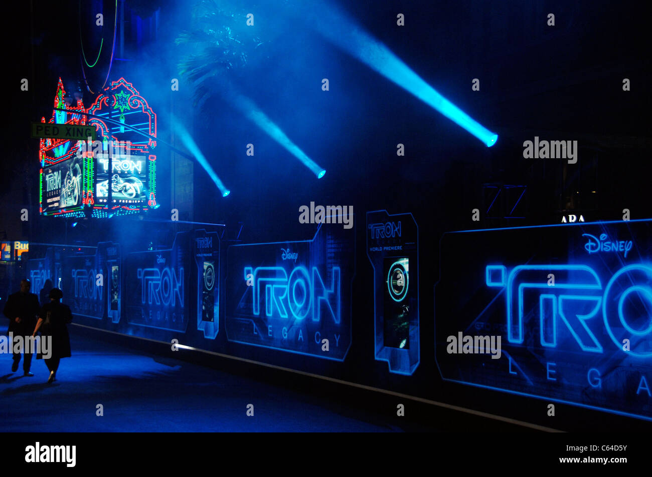 Atmosphere at arrivals for TRON: LEGACY Premiere, El Capitan Theatre ...
