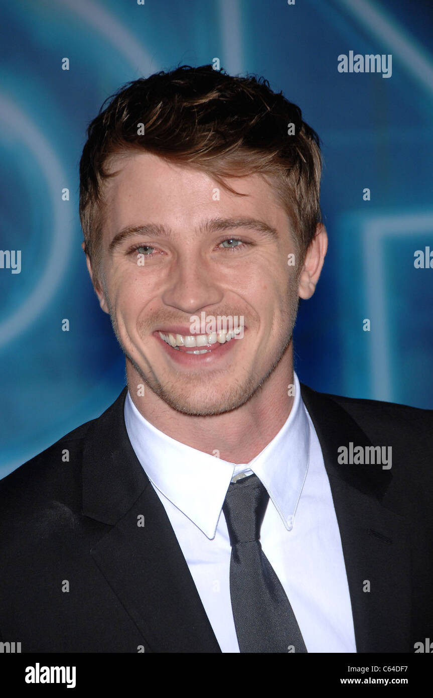 Garrett Hedlund at arrivals for TRON: LEGACY Premiere, El Capitan ...