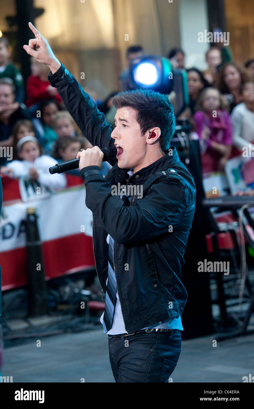 Big Time Rush, Logan Henderson on stage for NBC TODAY Show Concert ...