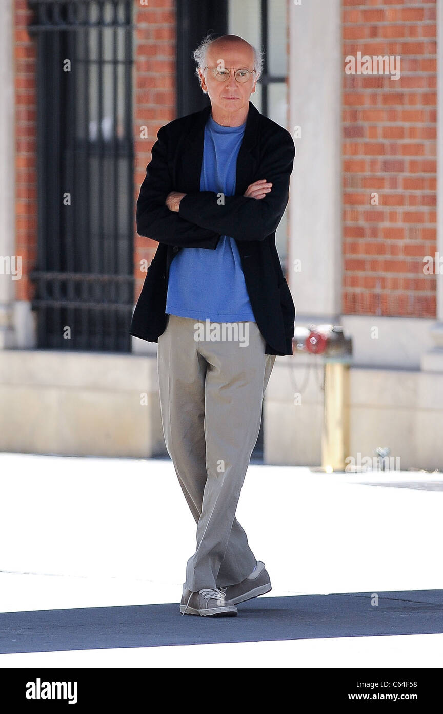 Larry David, films a 'Curb Your Enthusiasm' segment in Greenwich ...