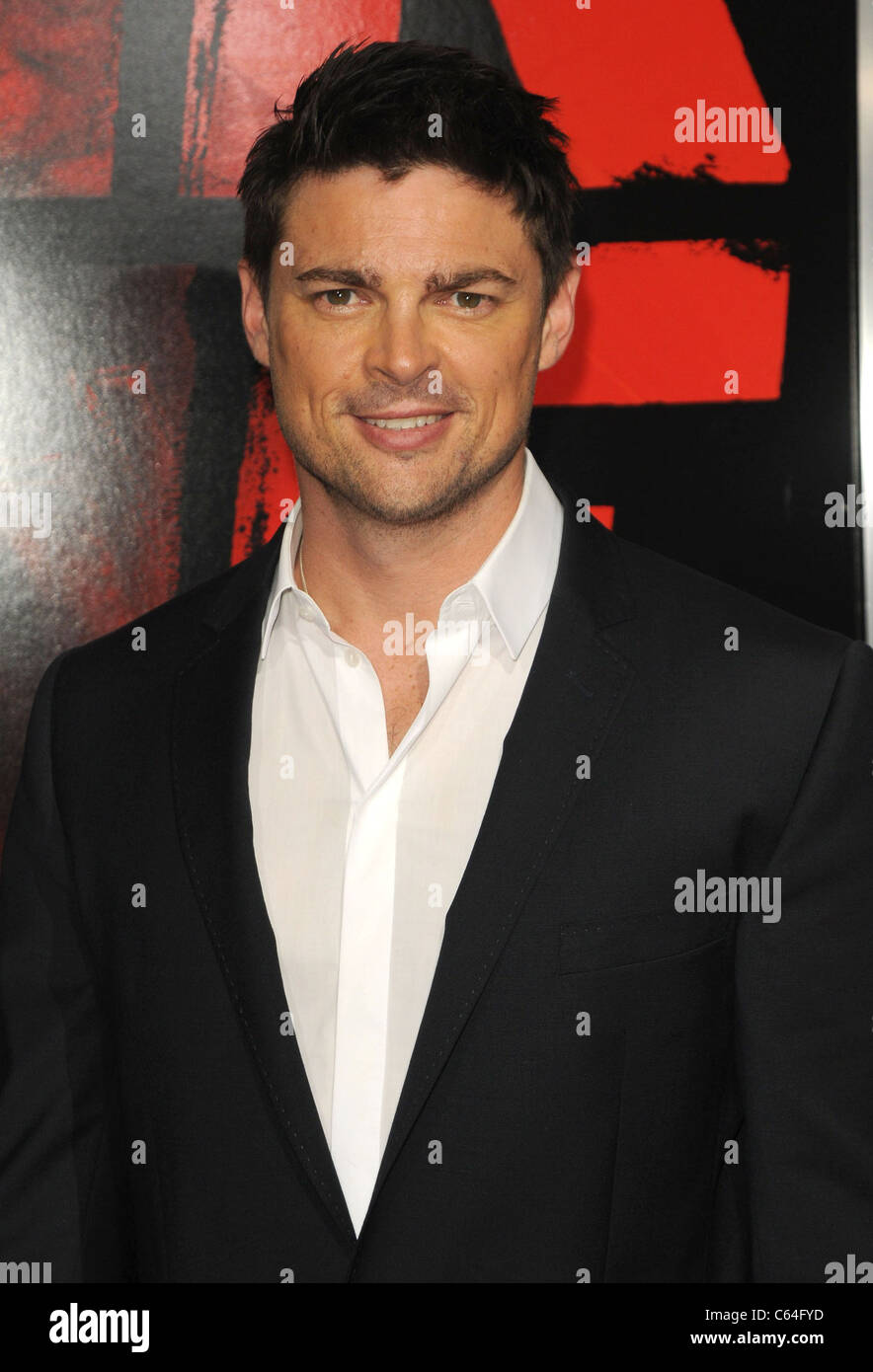 Karl Urban Red 2