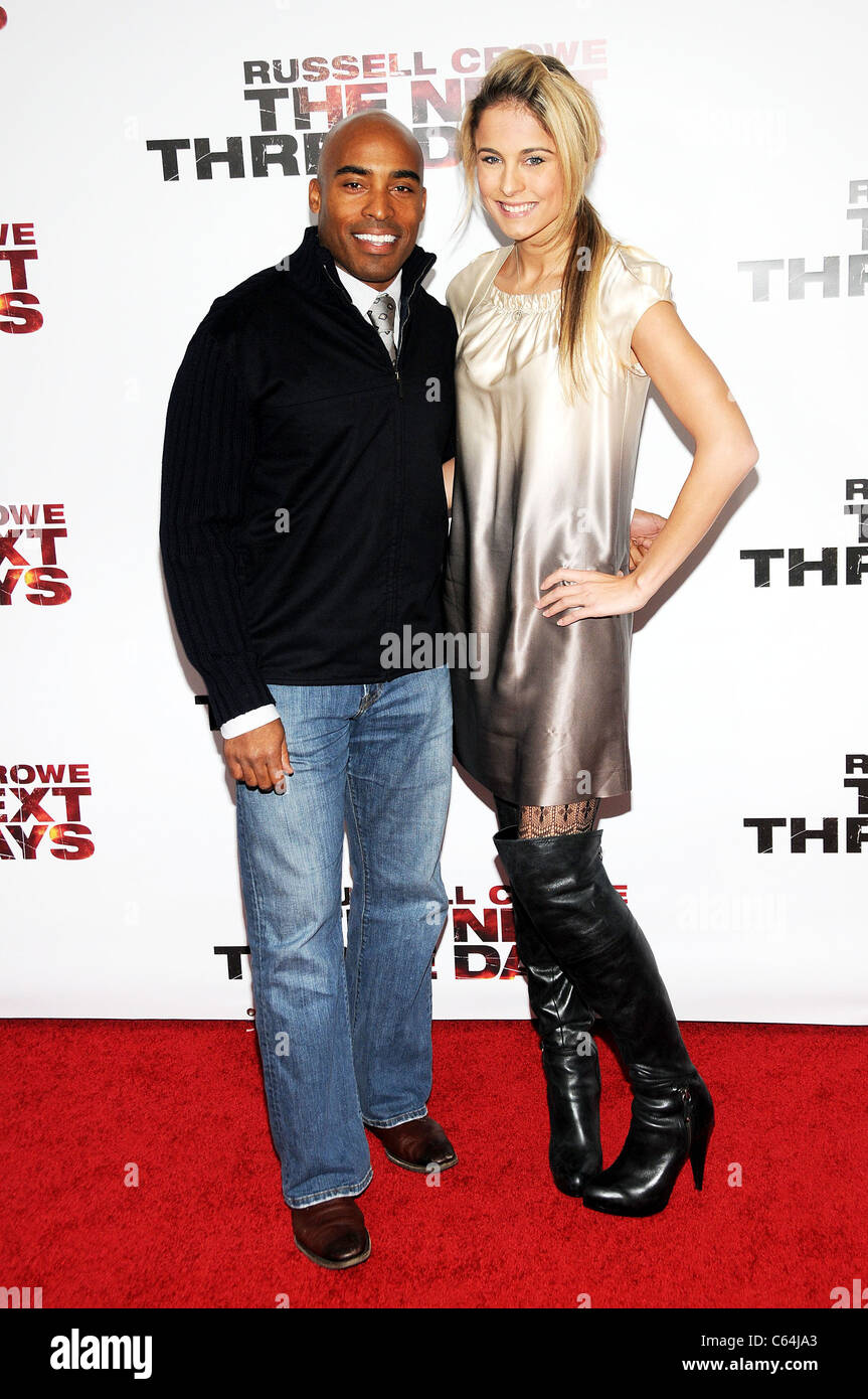 Tiki Barber, Traci Lynn Johnson at arrivals for THE NEXT THREE DAYS ...