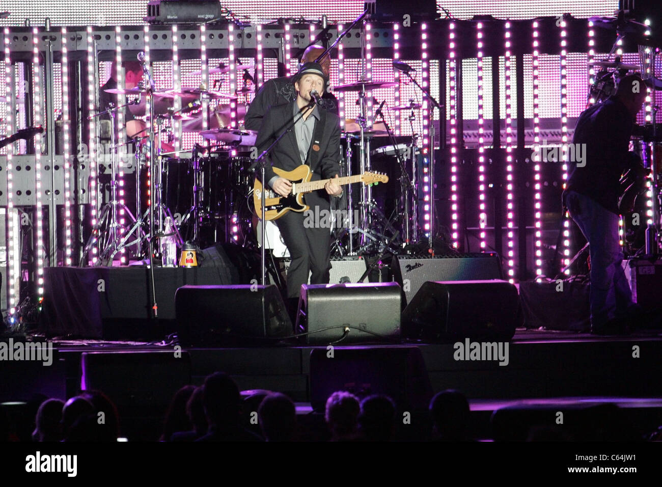 Jason Mraz in attendance for Andre Agassi Foundation for Education's ...