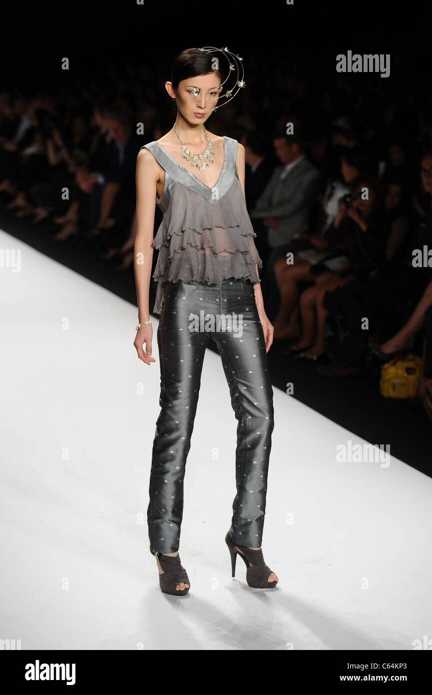 Andy South Fashion in attendance for PROJECT RUNWAY Season 8 Finale ...