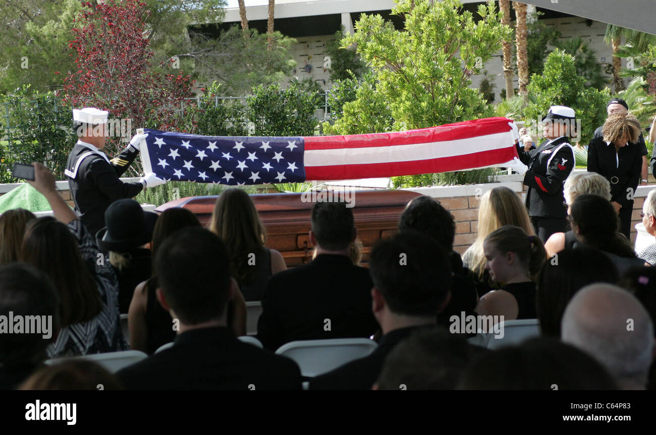Tony curtis funeral hi-res stock photography and images - Alamy
