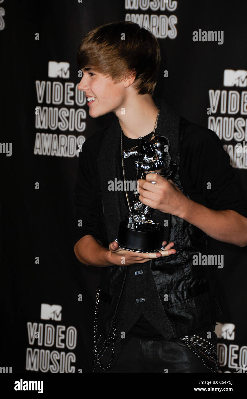 Justin Bieber 2010 Smiling