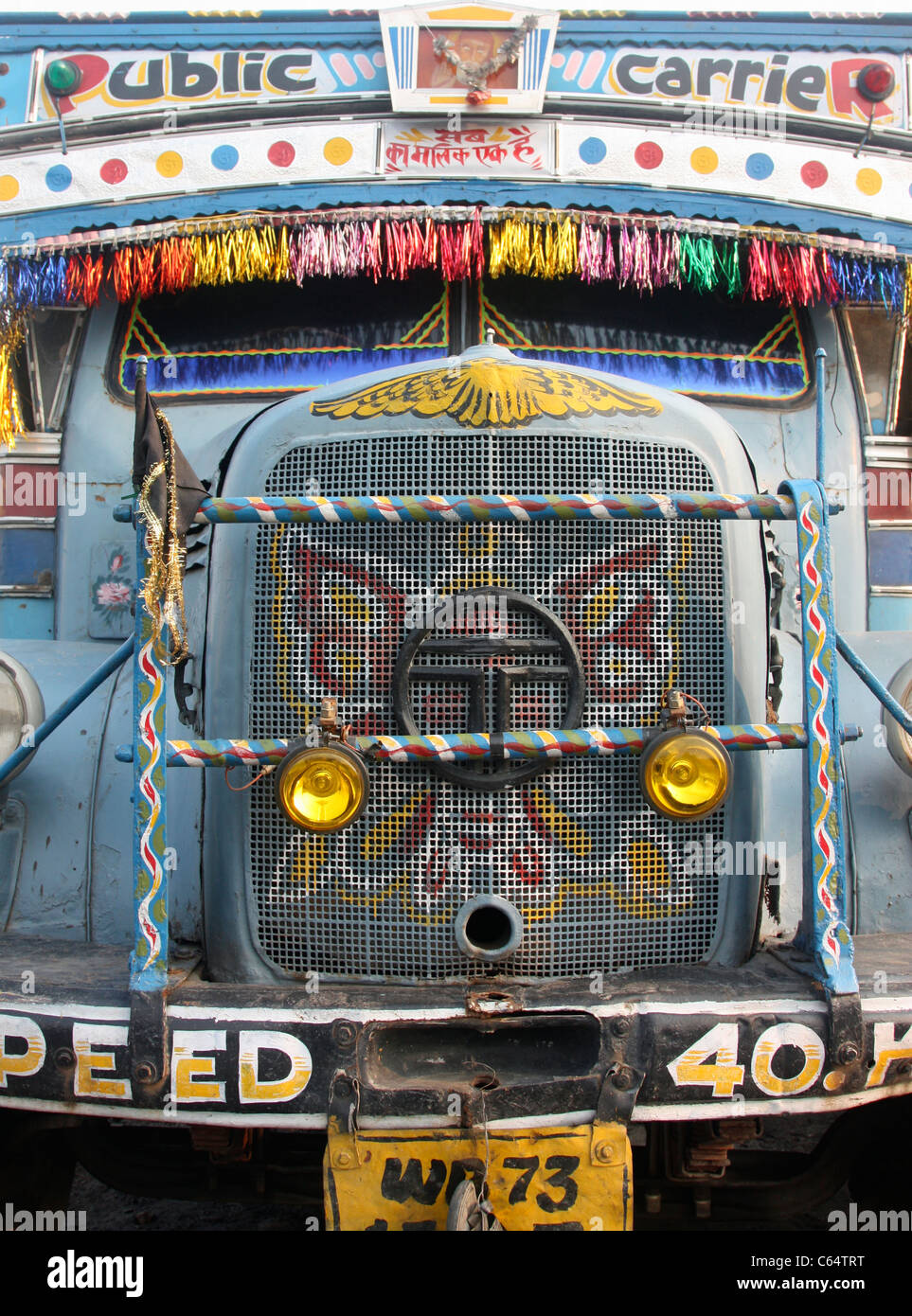 Overloaded Indian Lorry Stock Photos & Overloaded Indian Lorry Stock ...